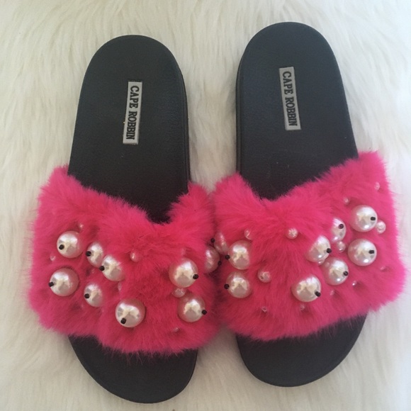Cape Robbin | Shoes | Cape Robbin Fluffy Hot Pink Pearl Slides 6 | Poshmark
